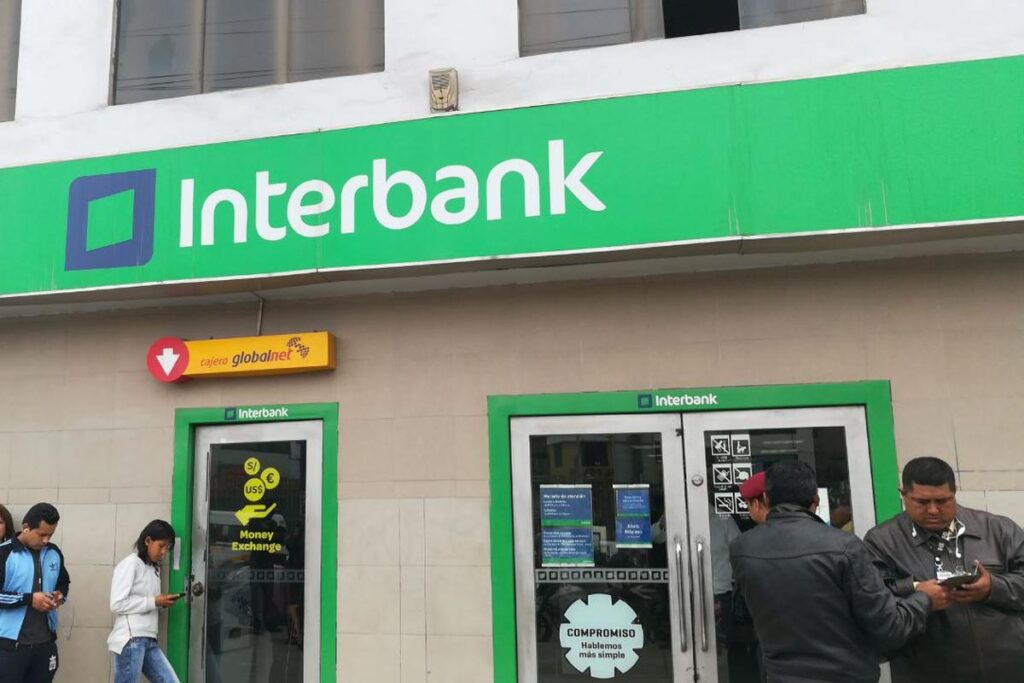 ABRIR UNA CUENTA EN DÓLARES INTERBANK